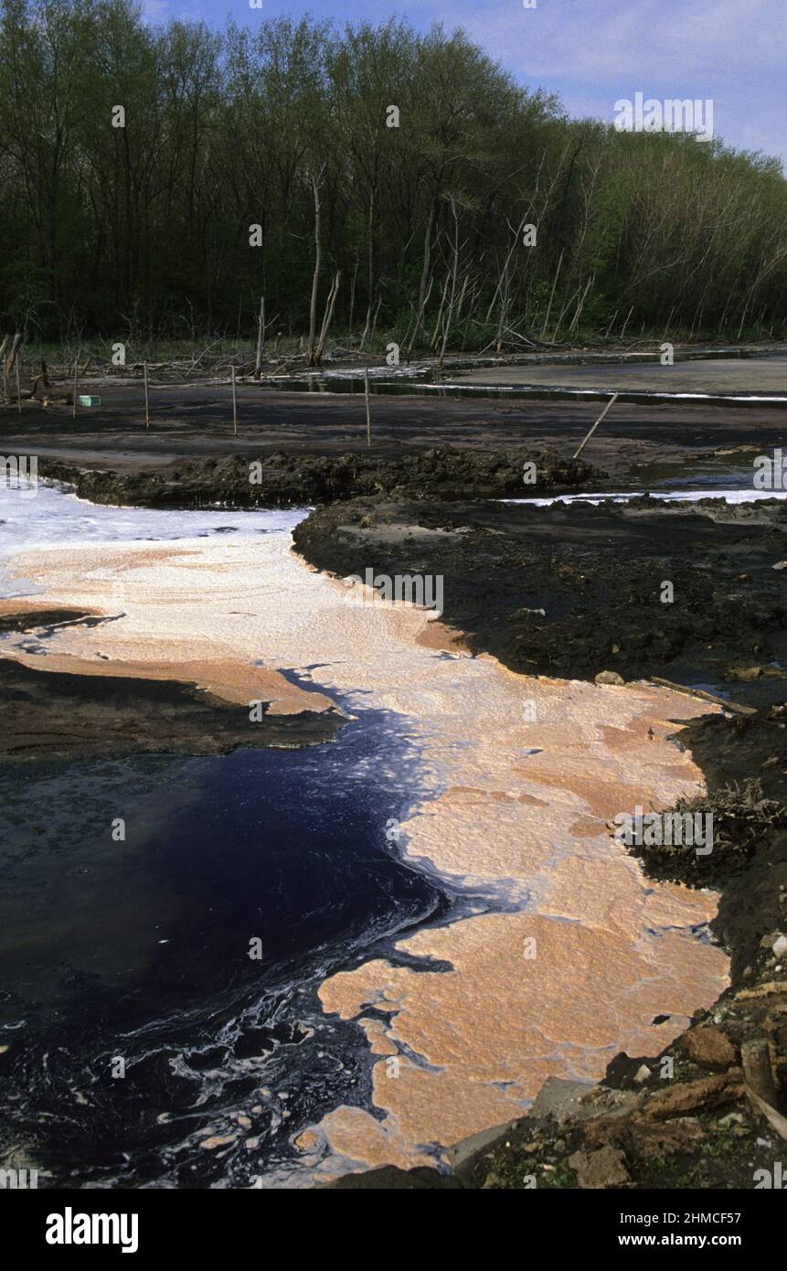 Allemagne de l'est pollution a Bitterfeld Mai 1990 Stock Photo - Alamy