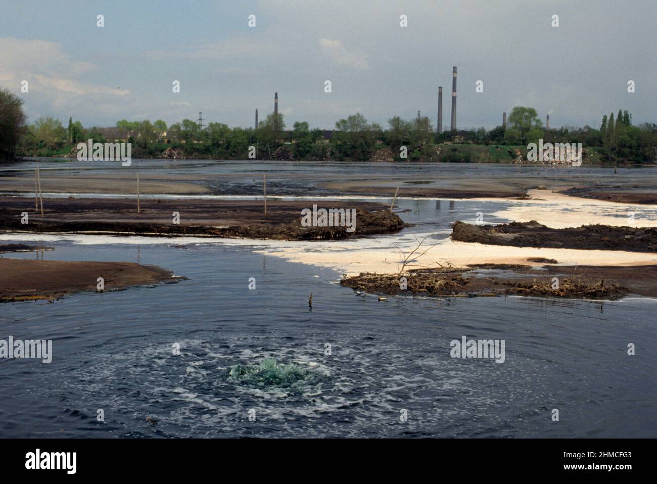 Ex RDA east germany Bitterfeld Mai 1990 chimical industry lake ...