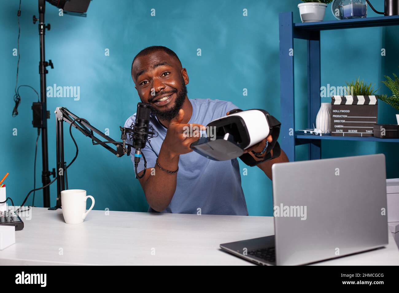 Vr setup hi-res stock photography and images - Alamy
