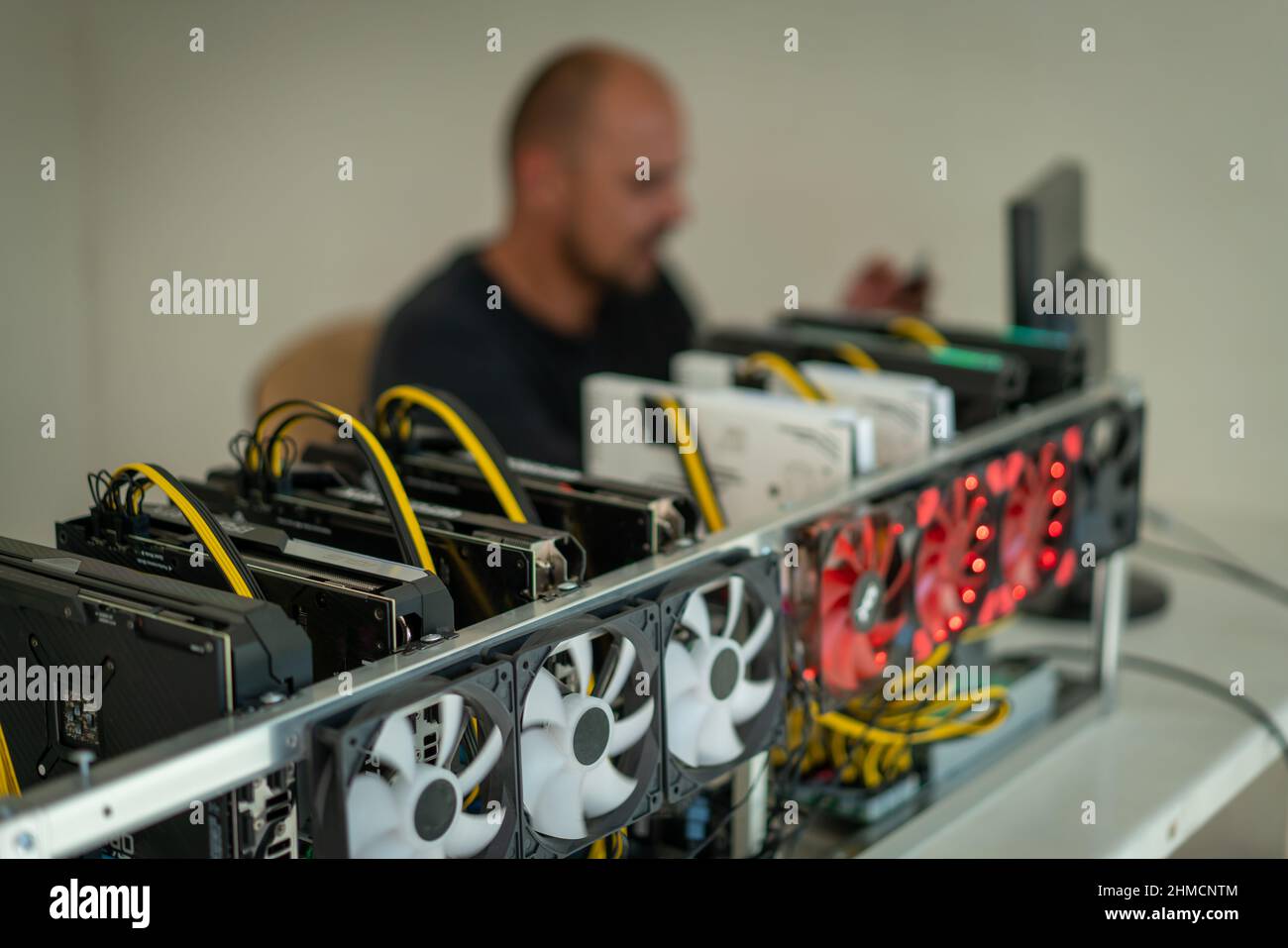 Cryptocurrency mining computer hi-res stock photography and images - Alamy