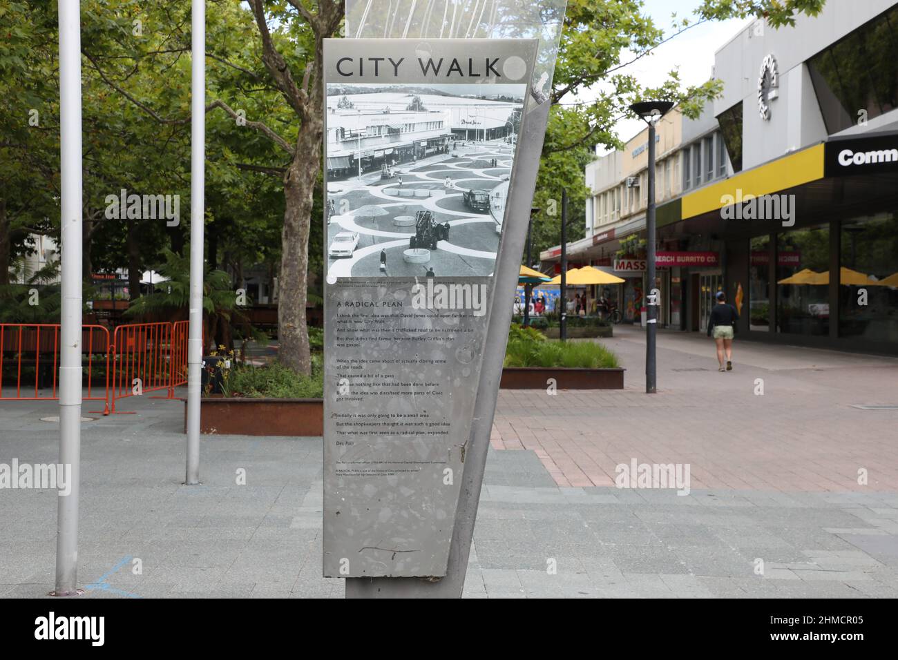 City Walk, a paved outdoor pedestrian area in Civic, Canberra Stock ...