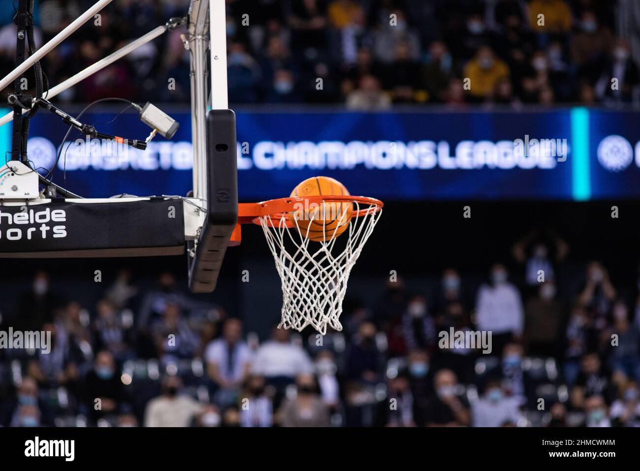 basketball game focus on ball Stock Photo - Alamy