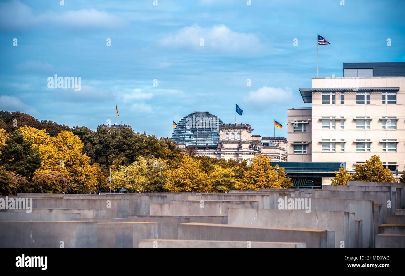 Holocaust Memorial on Reichstag background Stock Photo - Alamy