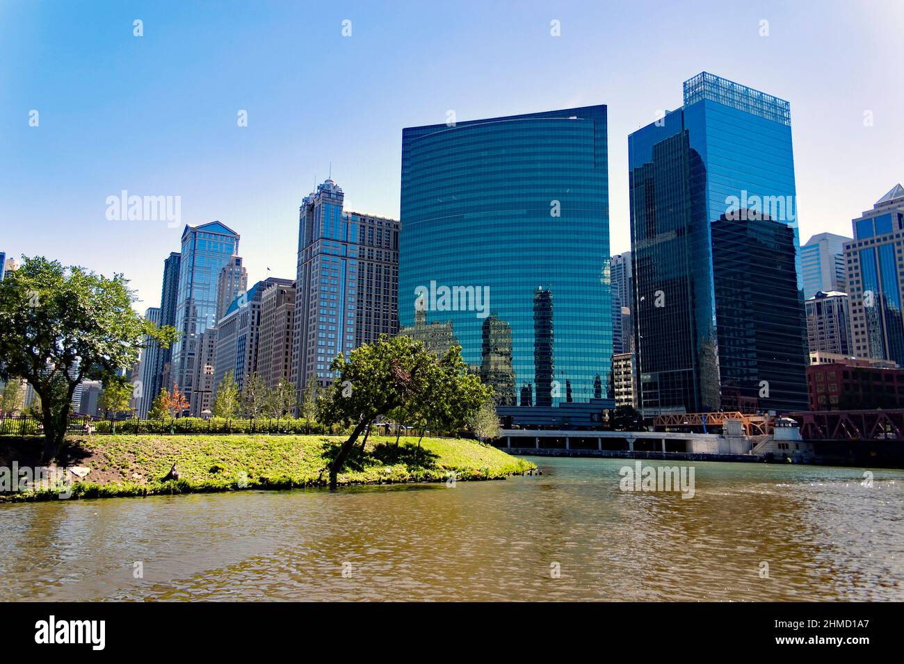 View from the Chicago River looking towards 333 Wacker Drive Stock ...