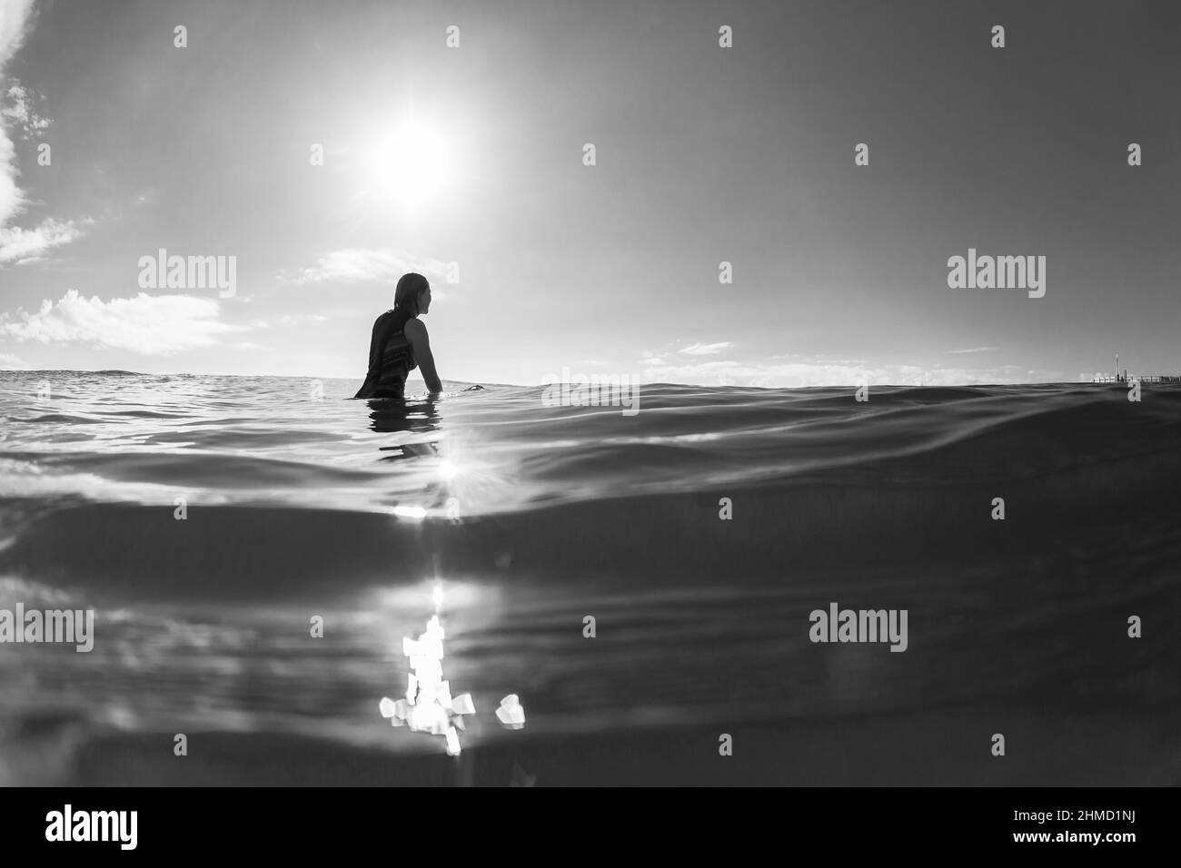 Black girl surfer hi-res stock photography and images - Alamy