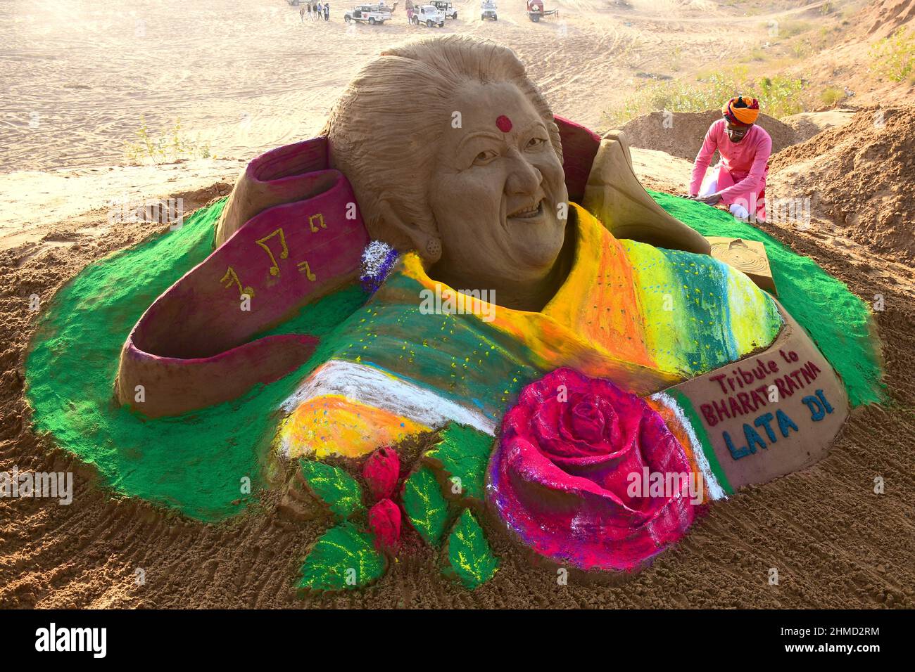 Indian Sand Artist creates a sand art to pay Tribute to Bharat Ratna ...