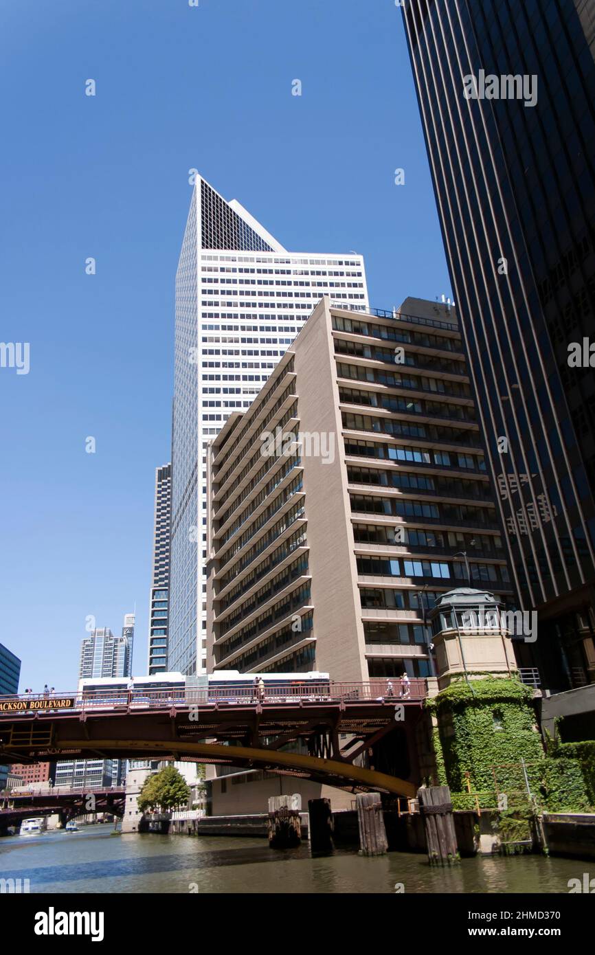 The Jackson Boulevard Road Bridge, over the Chicago River and the ...