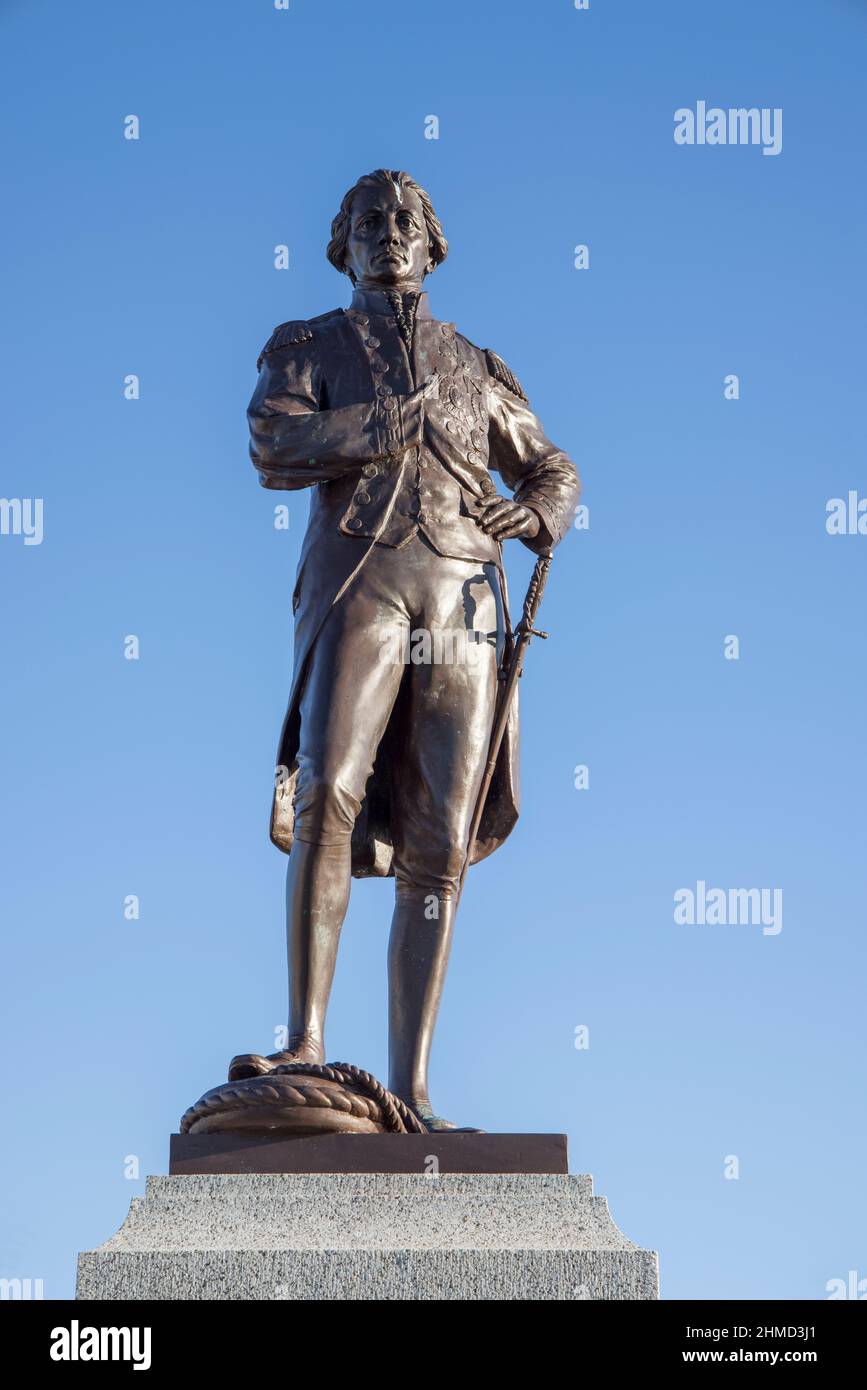 Statue of lord nelson hi-res stock photography and images - Alamy