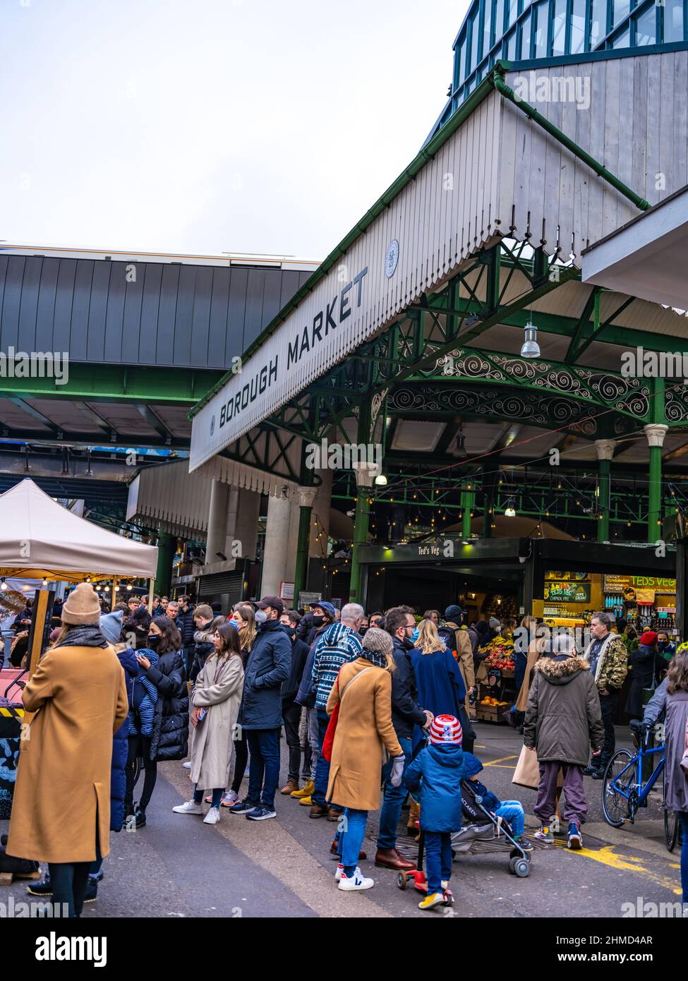 Borough Market, London, busy Stock Photo - Alamy