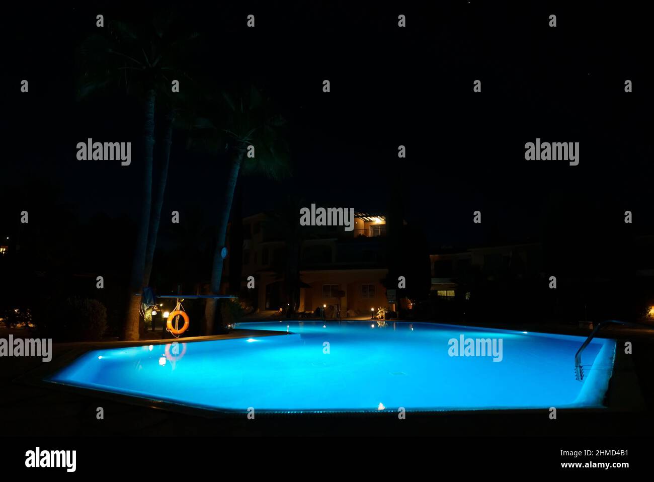 Pool lighting backyard hi-res stock photography and images - Alamy