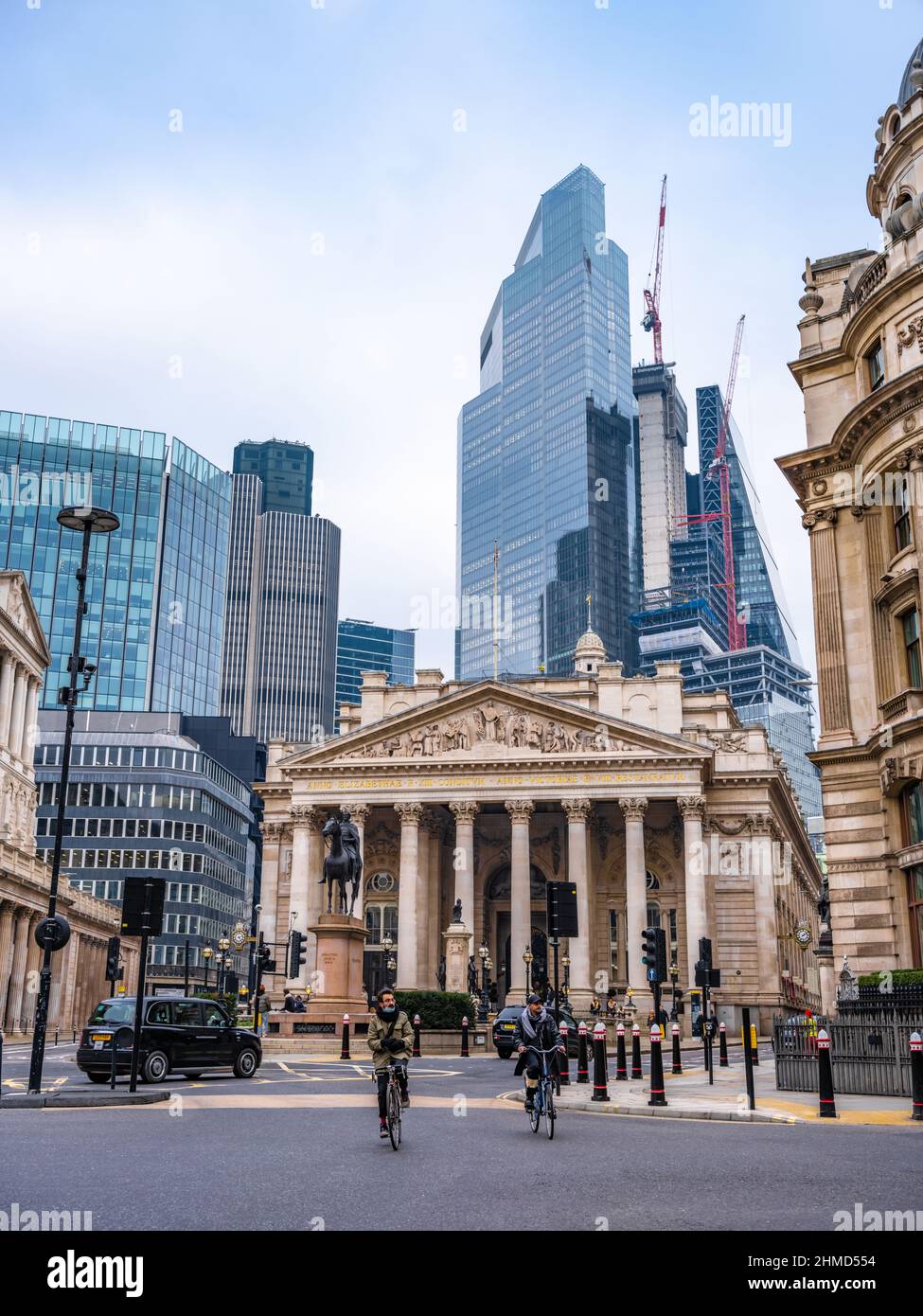 The Royal Exchange, London, With skyscraper Twentytwo, Leadenhall ...