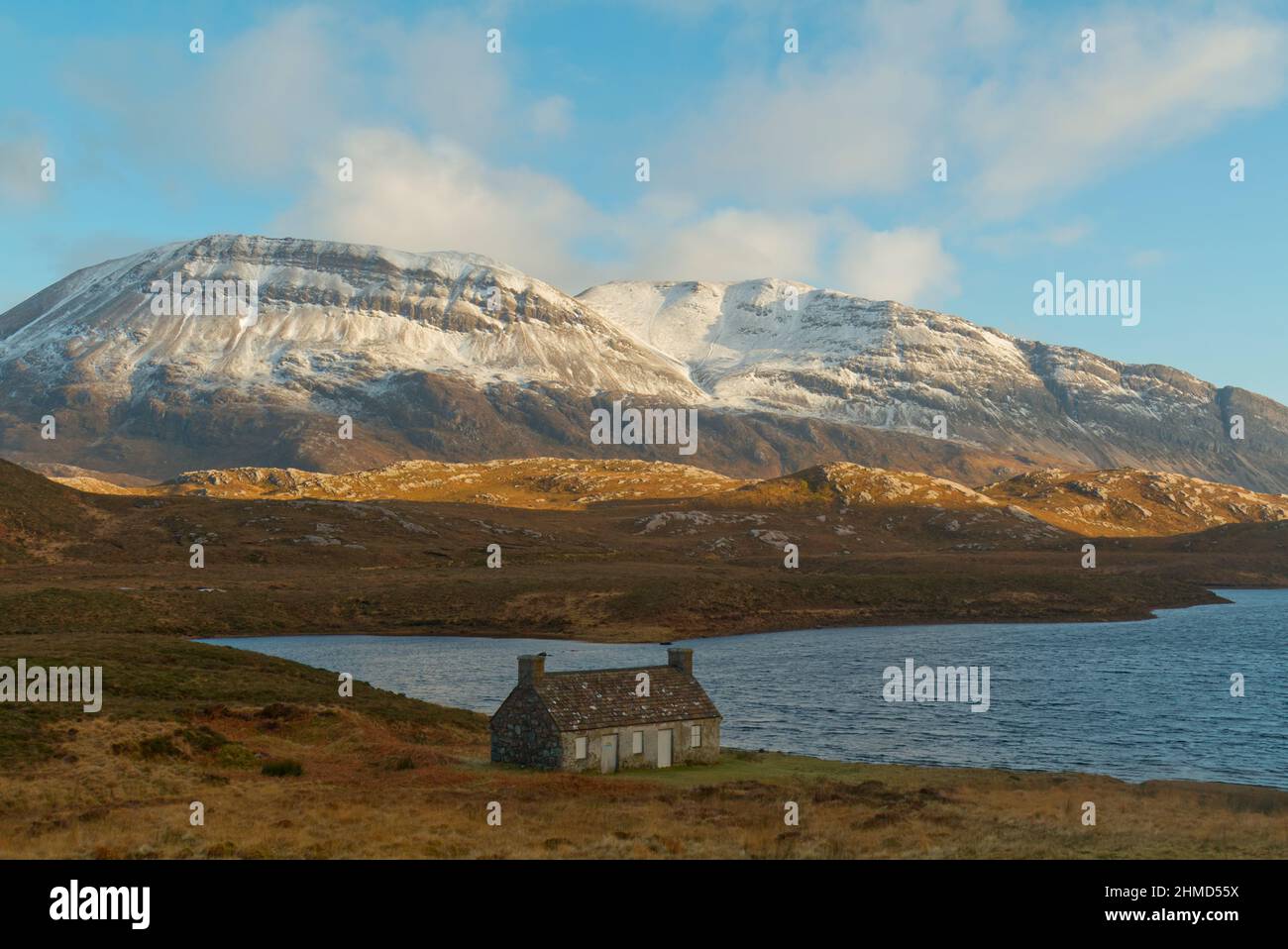 Abandoned cottage, Loch Stack, Sutherland Stock Photo - Alamy