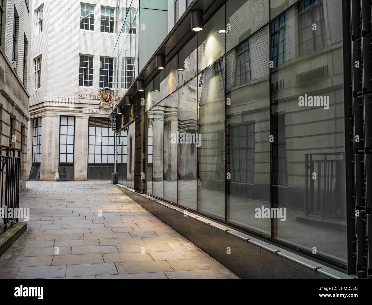 Lombard street london hi-res stock photography and images - Alamy