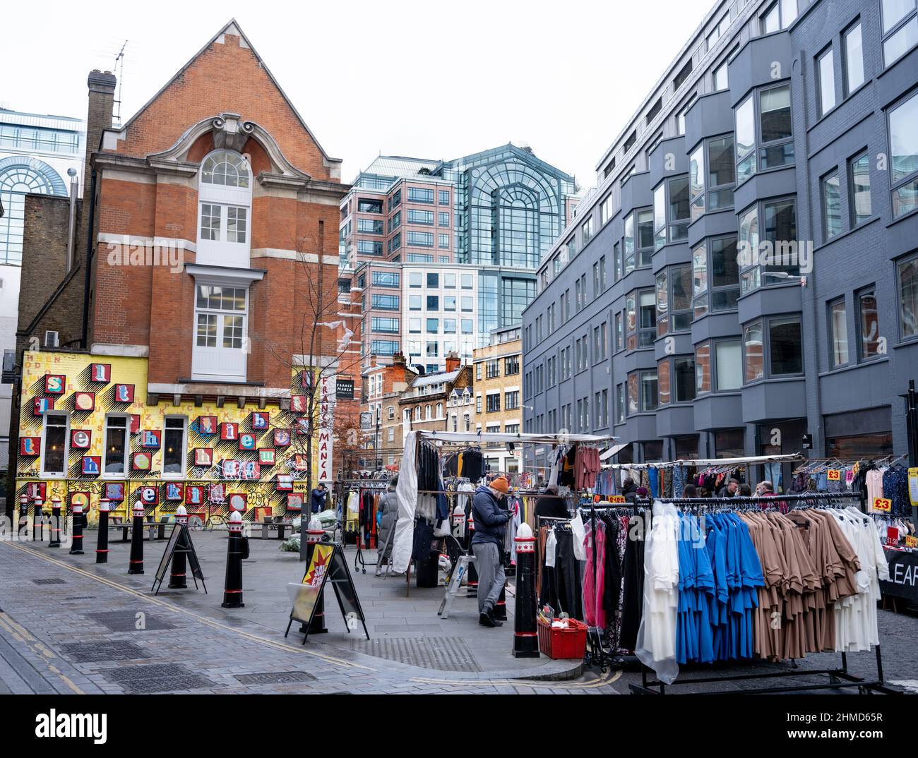 Petticoat Lane Market, on Middlesex Street, Bishopgate,..,London Stock ...