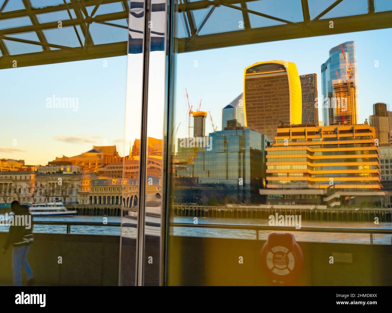 Reflection hi res hi-res stock photography and images - Alamy