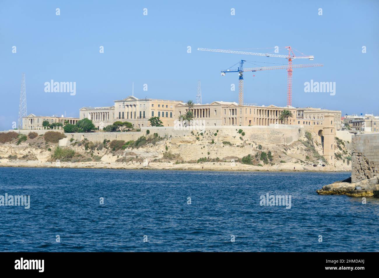 Monumental frame hi-res stock photography and images - Alamy