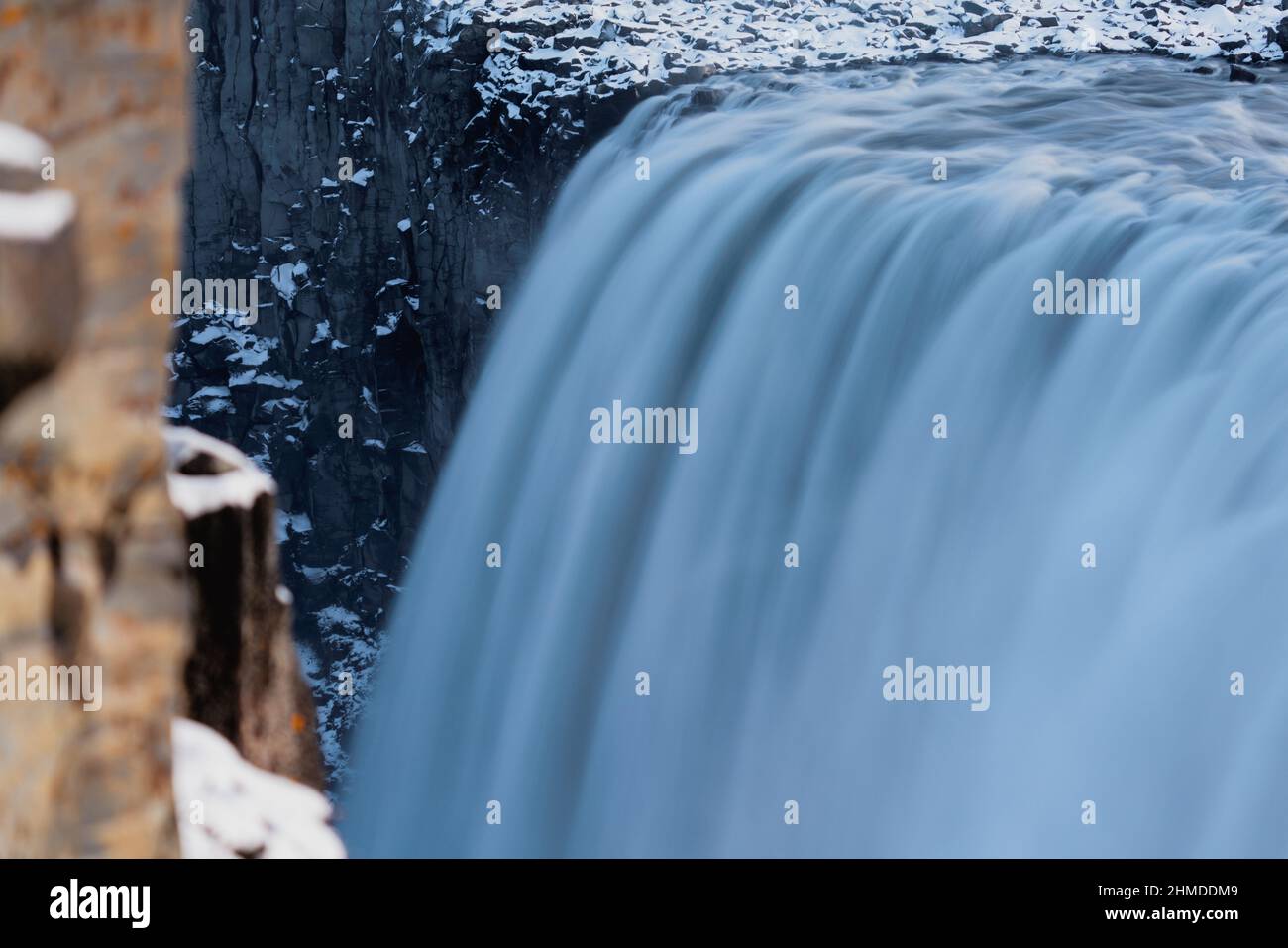 Silk flow hi-res stock photography and images - Alamy