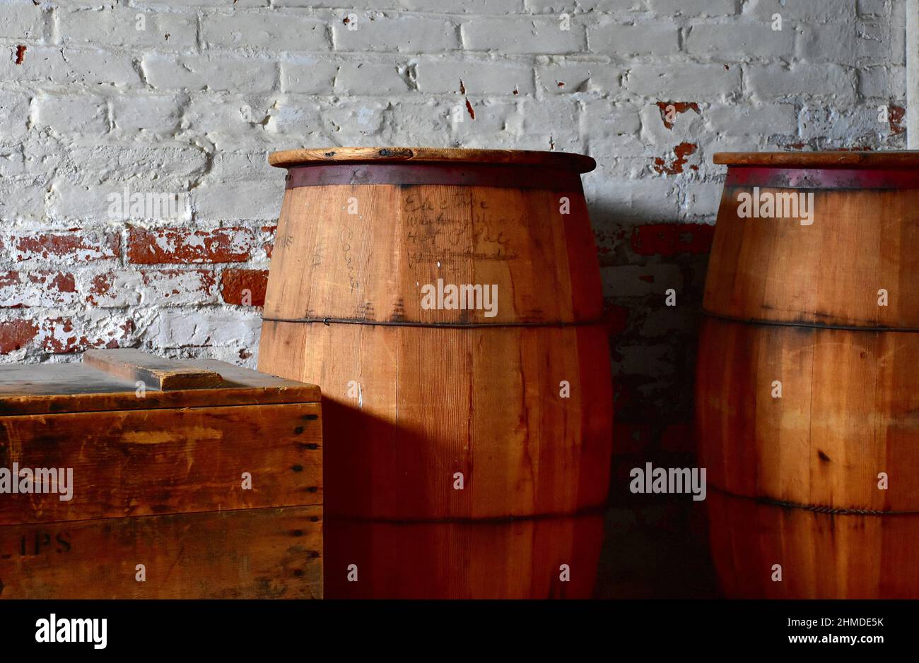 Barrel chest hi-res stock photography and images - Alamy