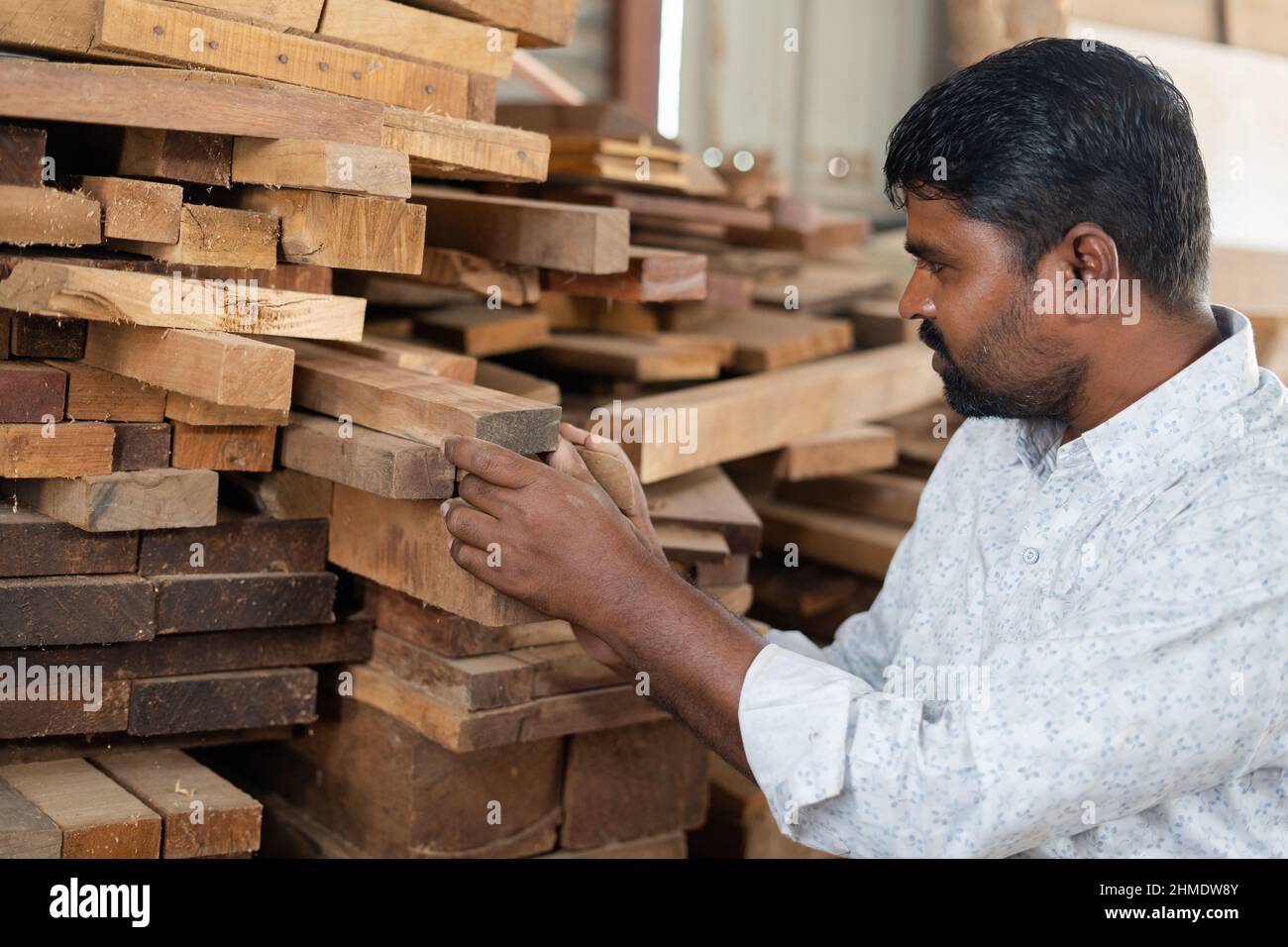 Indian hardware shop hi-res stock photography and images - Alamy