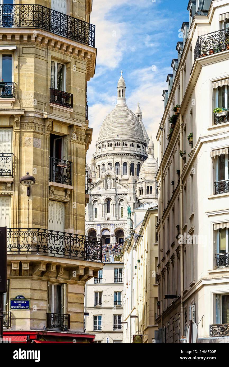 Monmartre church hi-res stock photography and images - Alamy