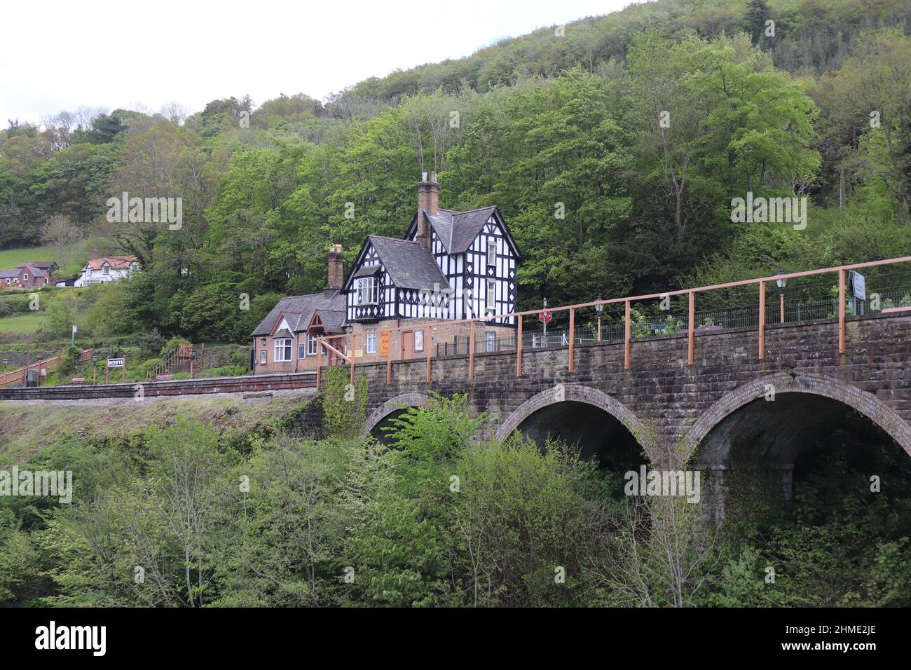 Berwyn railway hi-res stock photography and images - Alamy