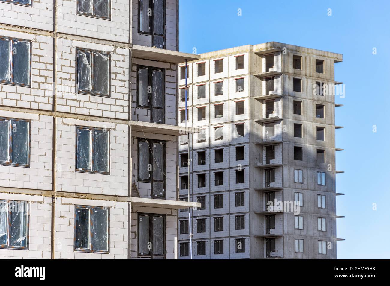 Building construction of the multi-storey concrete building Stock Photo ...