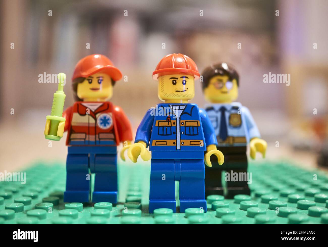 Doctor lego hi-res stock photography and images - Alamy