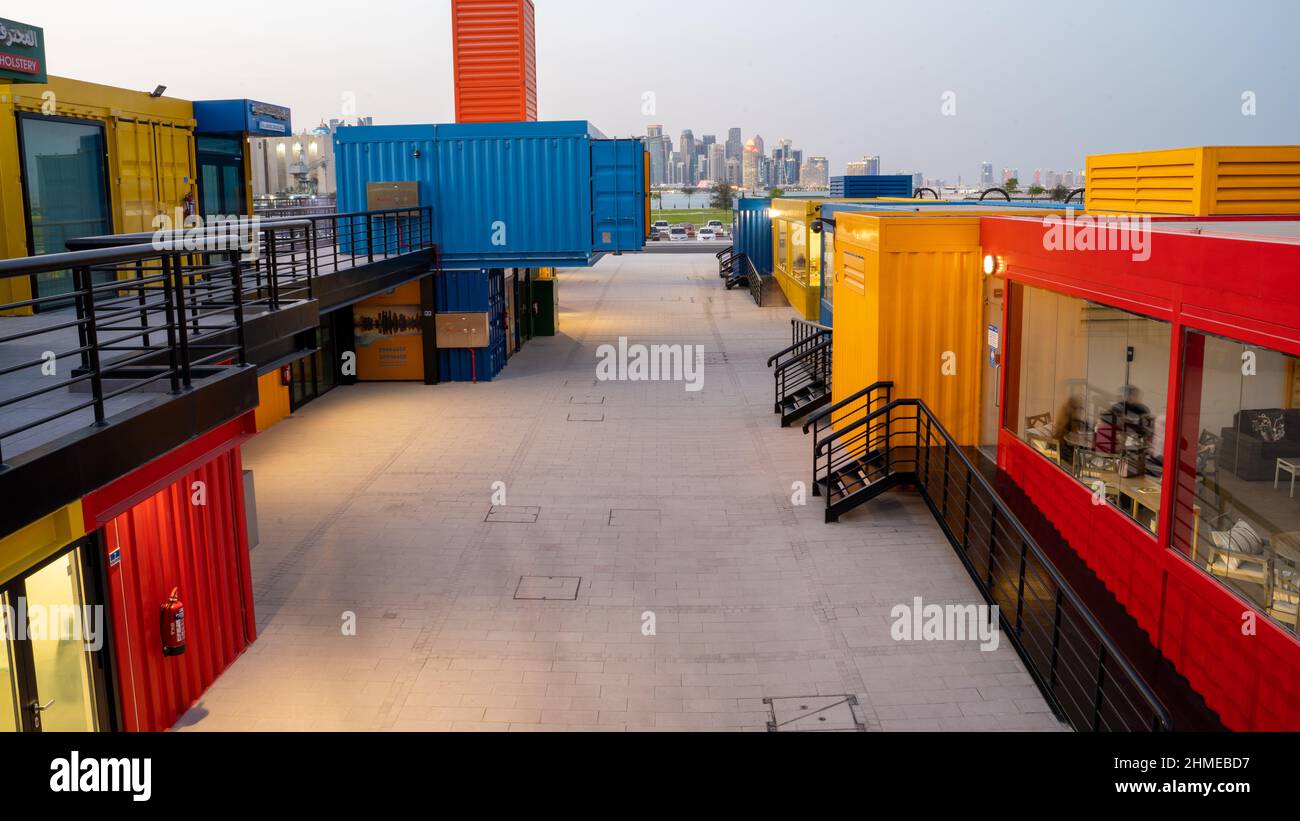 Box park doha hi-res stock photography and images - Alamy