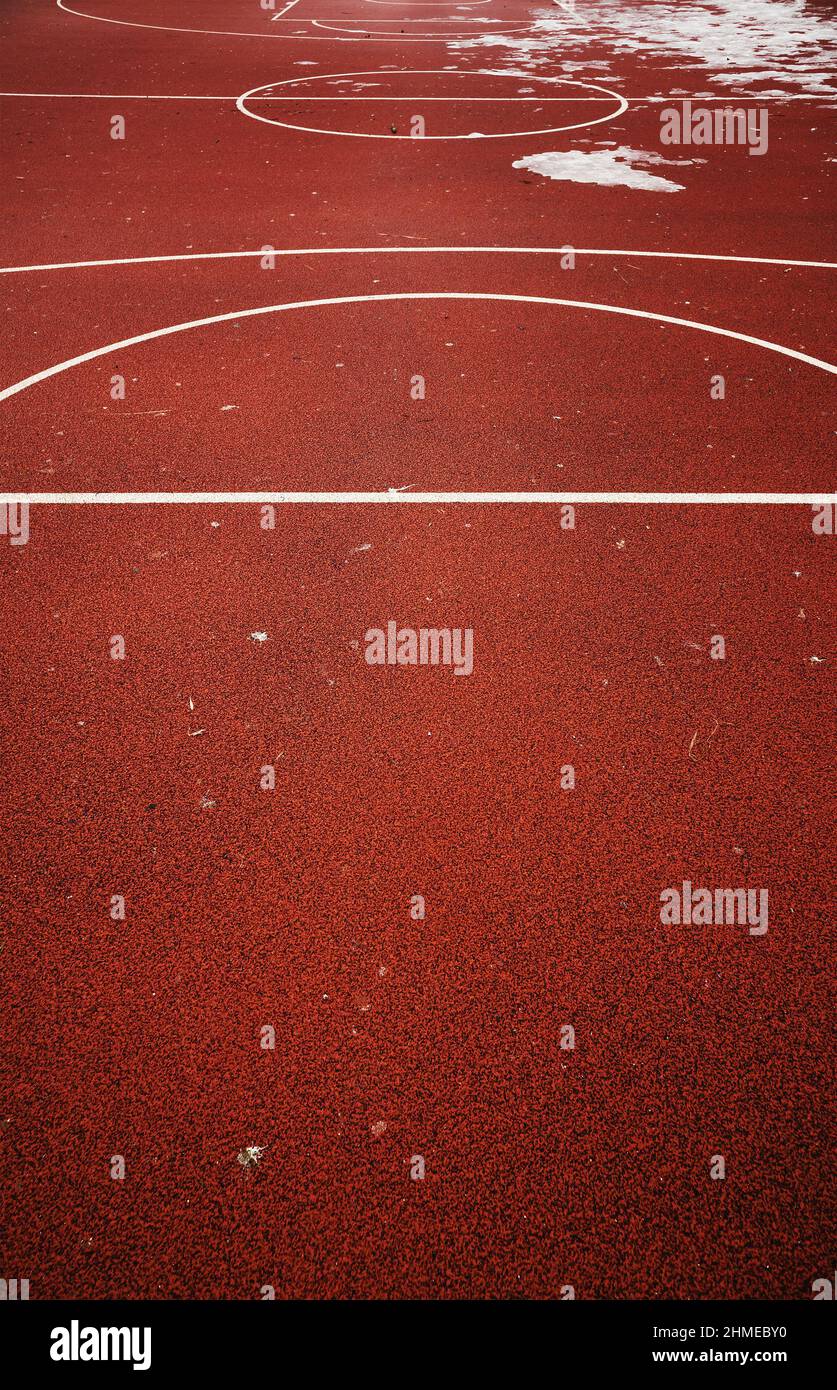 Empty courtyard hi-res stock photography and images - Alamy