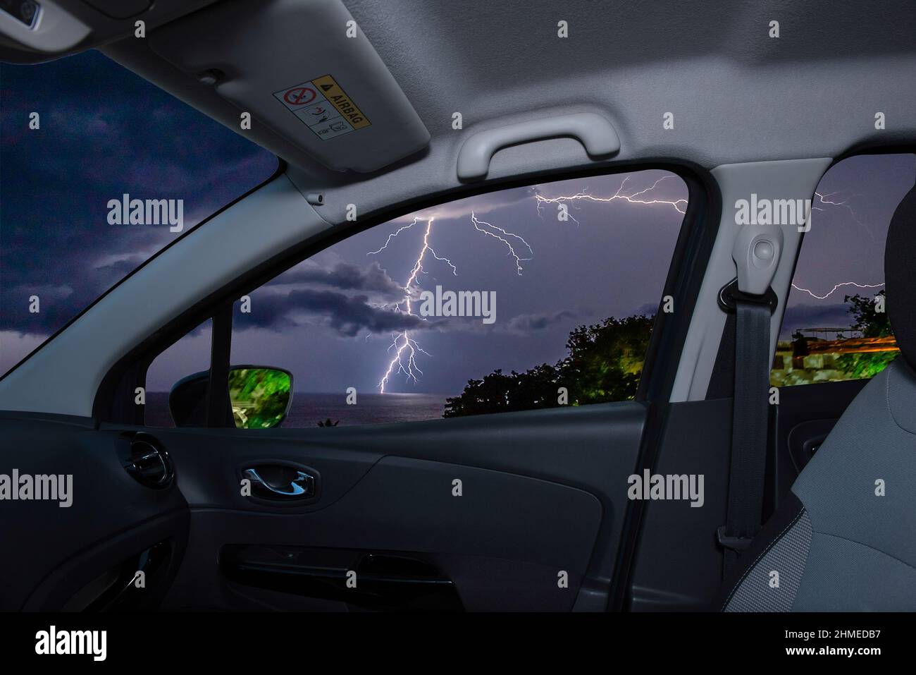 Window lightning storm hi-res stock photography and images - Alamy