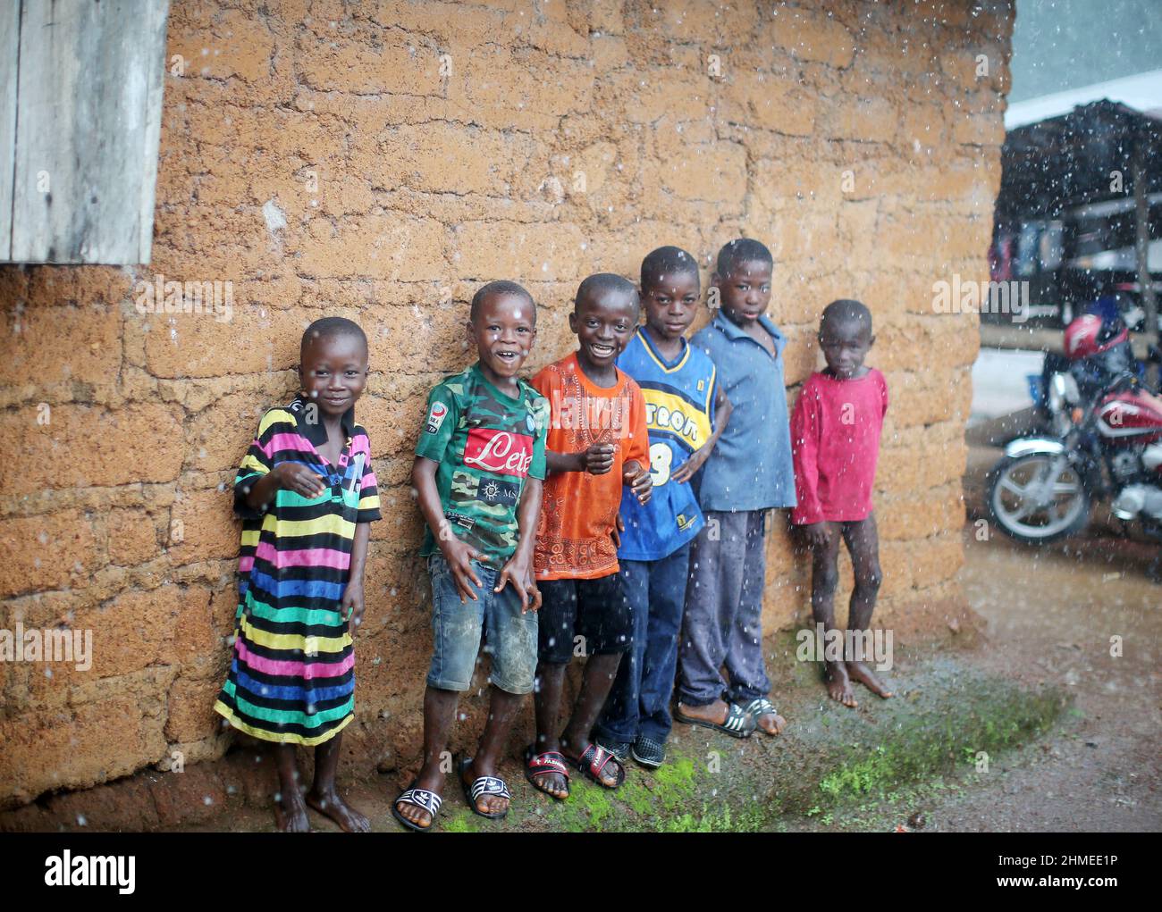 Children in rural Sierra leone, west Africa Stock Photo - Alamy
