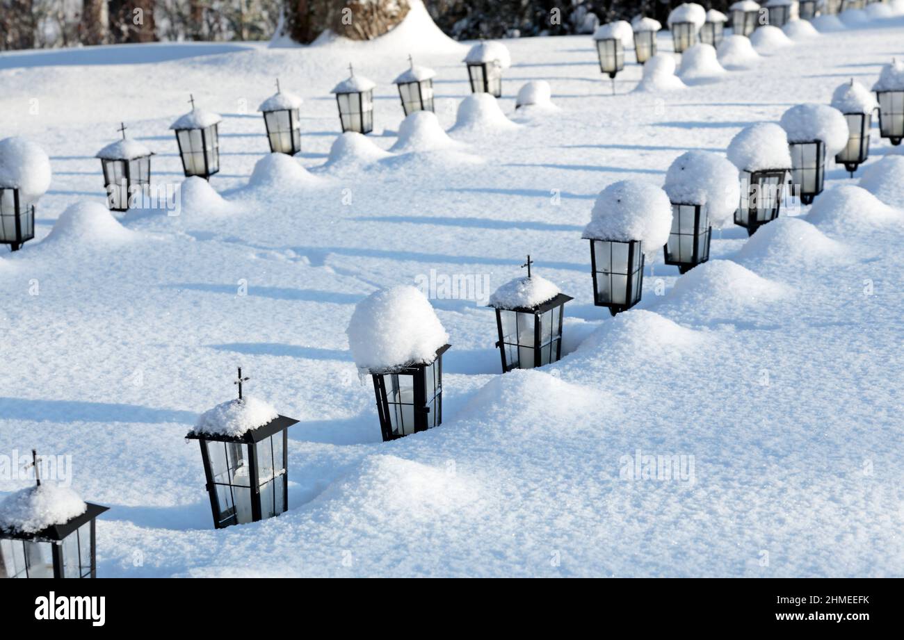 Grave lanterns hi-res stock photography and images - Alamy