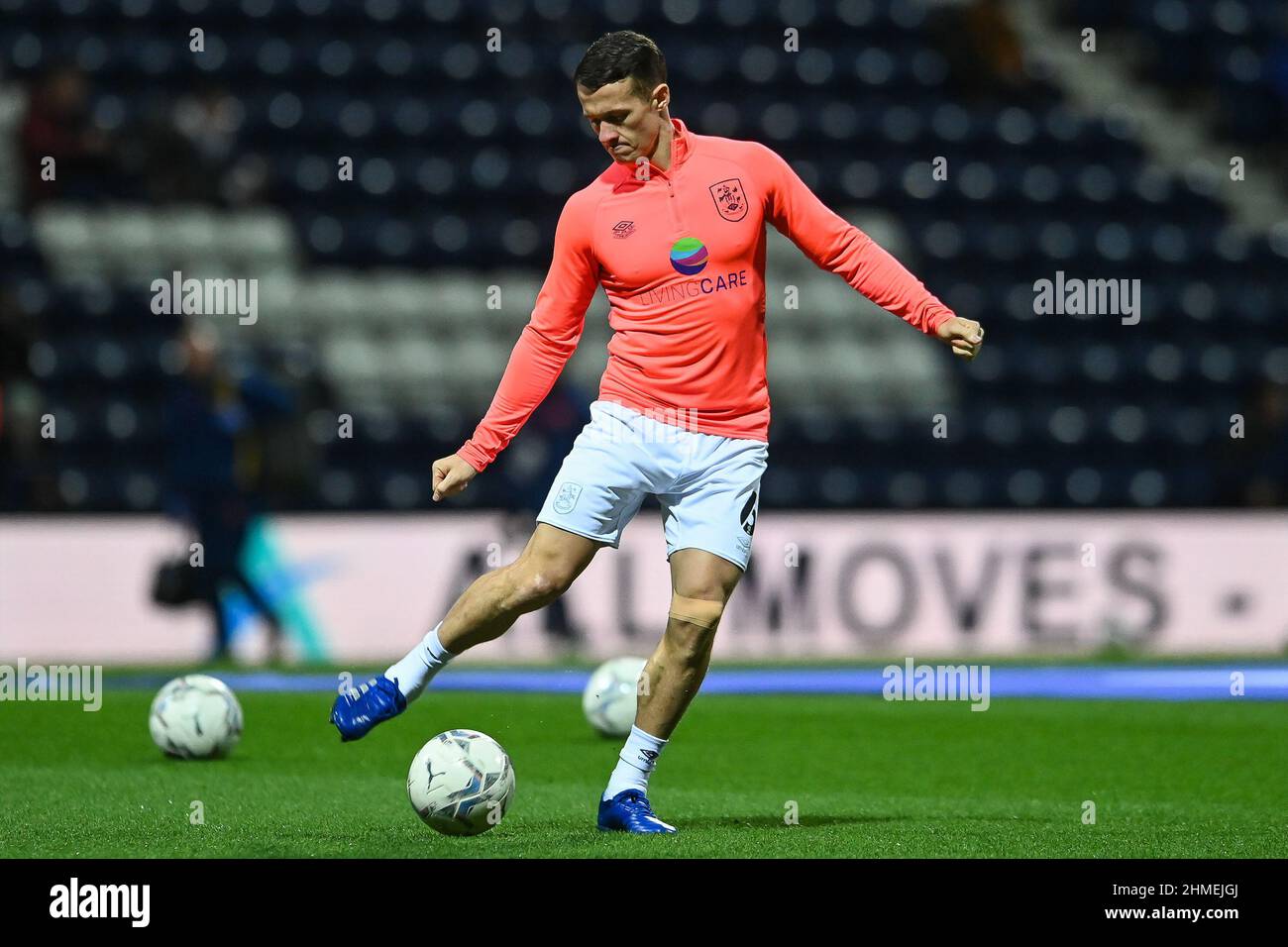 Jonathan Hogg #6 of Huddersfield Town during the pre-game warmup in, on ...