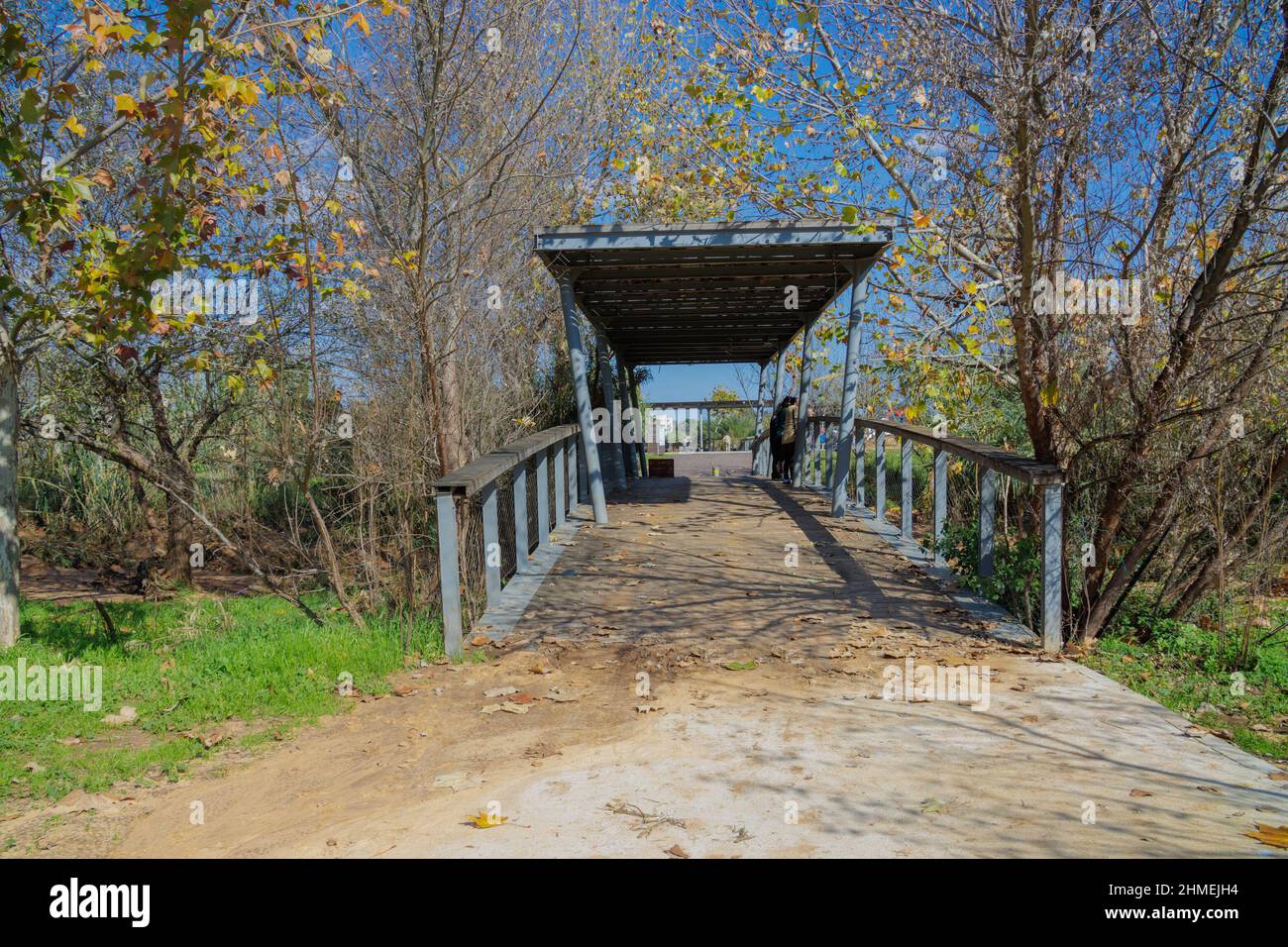 Blue sky clouds scenic flat land hi-res stock photography and images ...