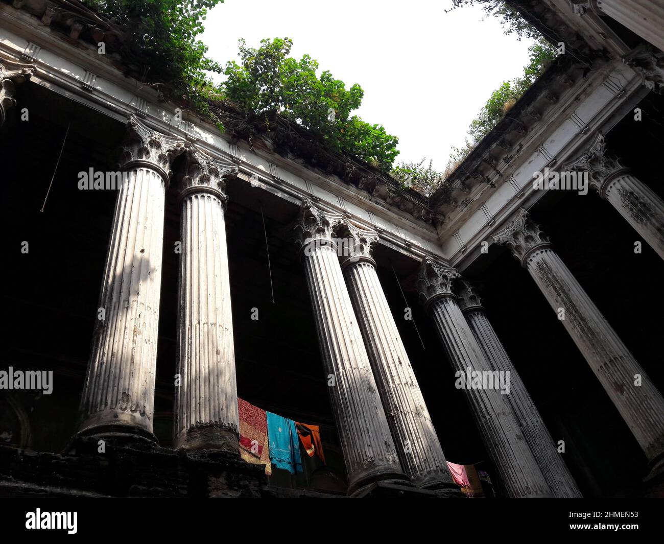 Low angle shot of columns of Andul Rajbari palace in Kolkata, Andul ...