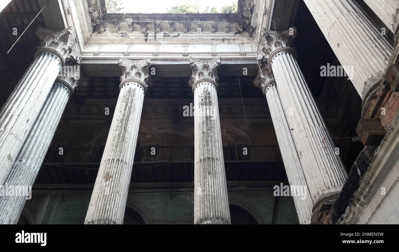 Low angle shot of columns of Andul Rajbari palace in Kolkata, Andul ...