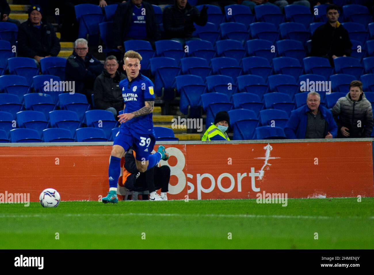 Isaak davies cardiff hi-res stock photography and images - Alamy