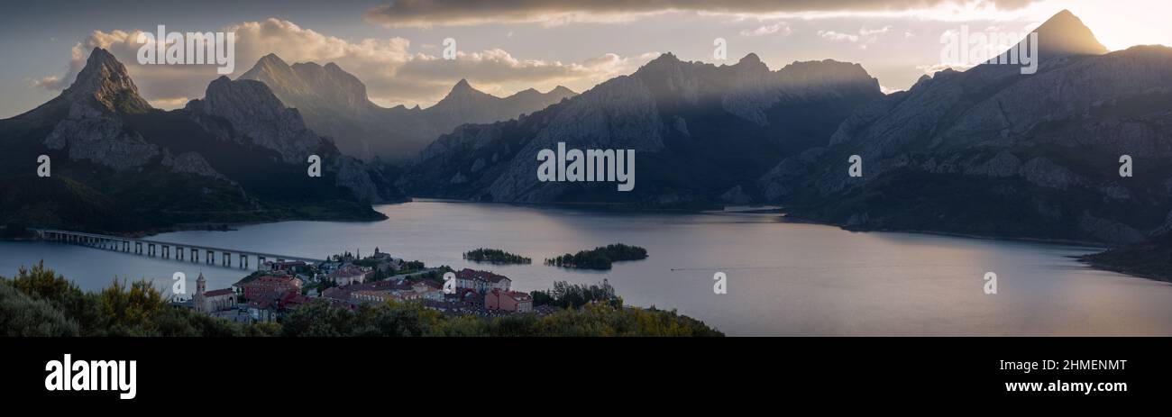 Riano Village High Resolution Stock Photography and Images - Alamy