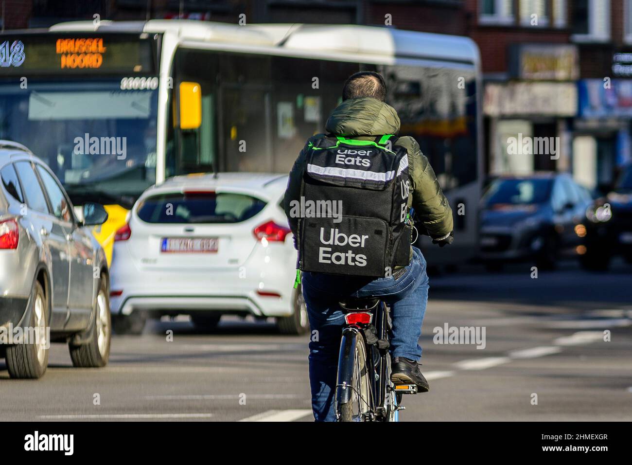 Uber eats delivery with bicycle | Livraison de repas en velo via les ...