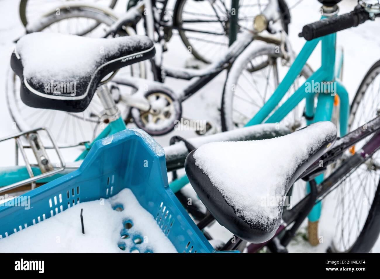 Bicycle under the snow | Velo sous la neige Stock Photo - Alamy