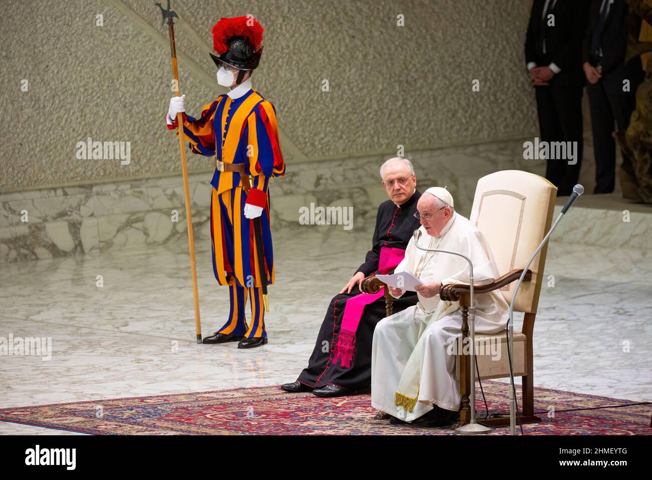 Pope Francis delivers his speech during the Wednesday General Audience ...