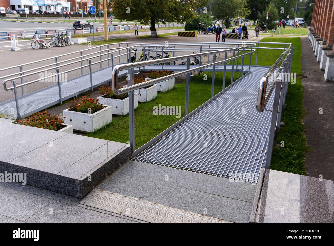 Wheelchair ramp hospital hi-res stock photography and images - Alamy