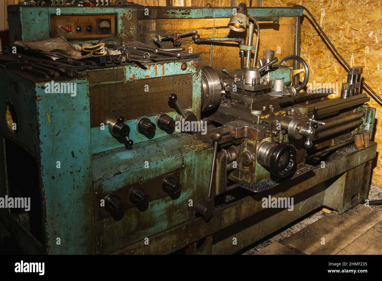 Old metal lathe in the workshop, metalworking, machine tools Stock ...