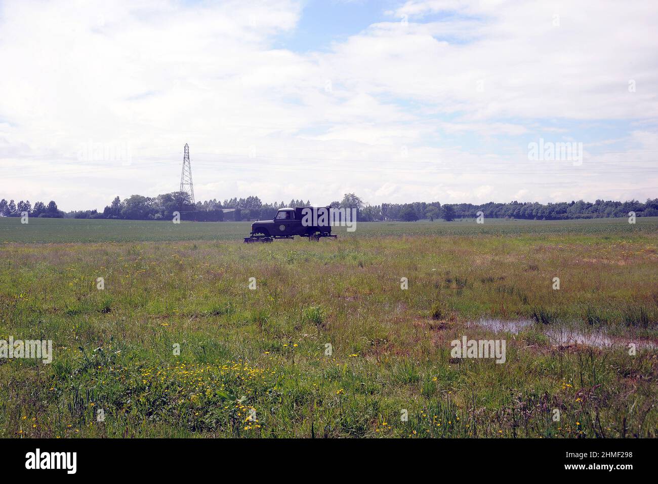 The rail mounted Land Rover on the balloon loop Stock Photo - Alamy