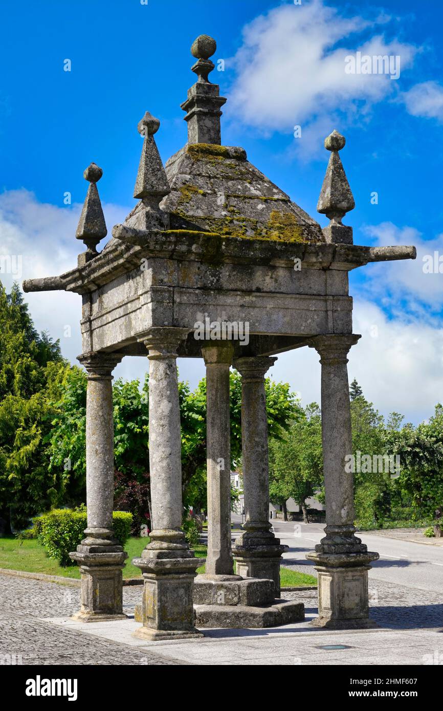 Four column pyramid shaped roof hosting the statue of Christ on the ...