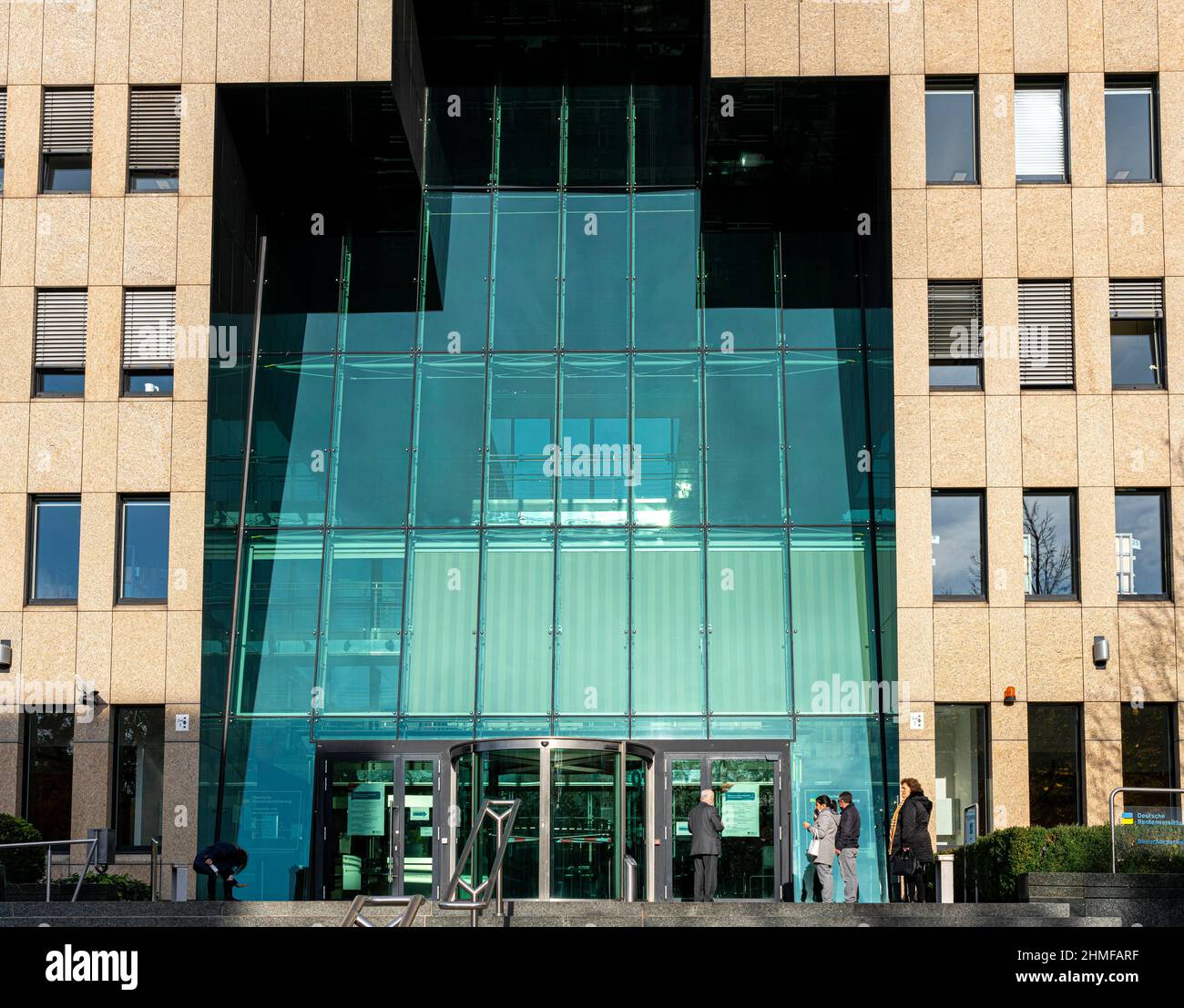 Insurance building hi-res stock photography and images - Alamy