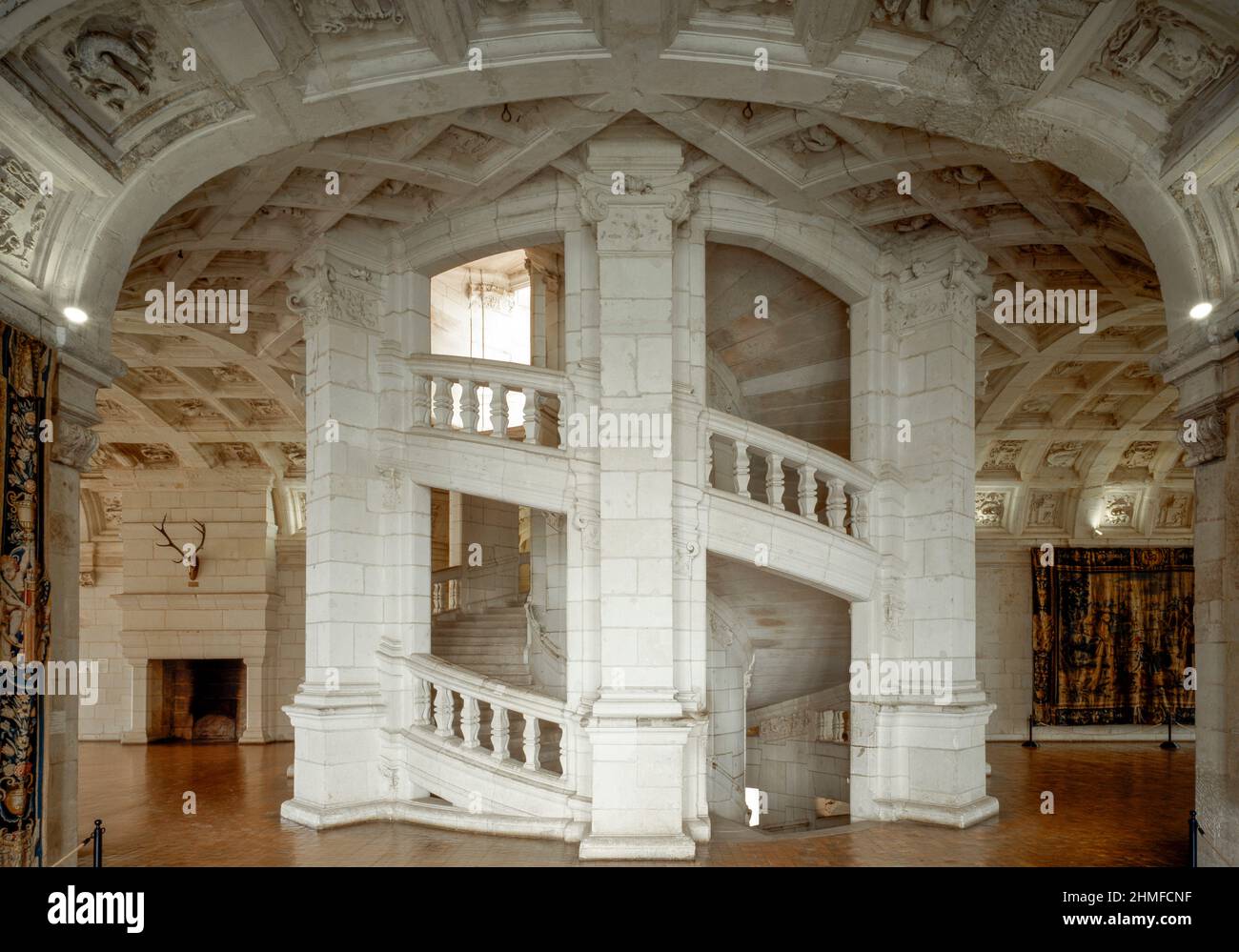 Chambord, Schloß, Doppelläufige Haupttreppe, erster Stock Stock Photo ...