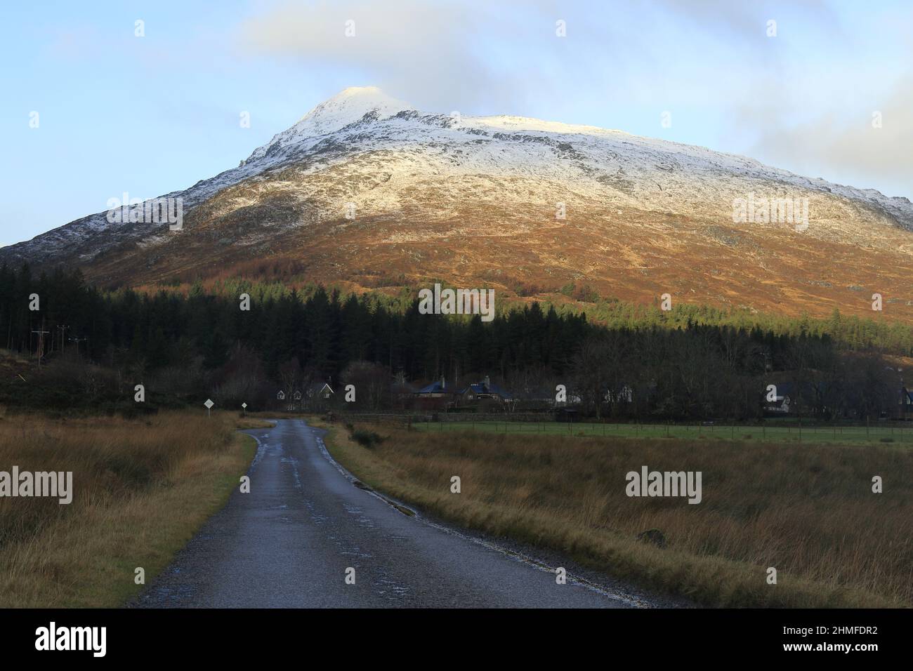 A838 road near Achfary with Ben Stack behind, Sutherland Stock Photo ...