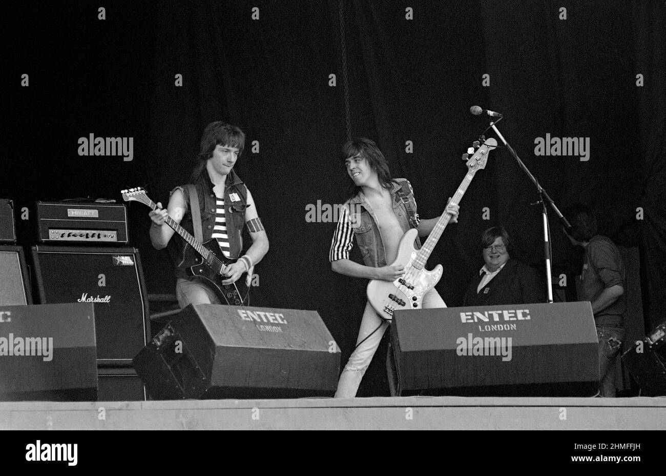 Guitarist Luke Morley and bassist Nick Linden of English band ...