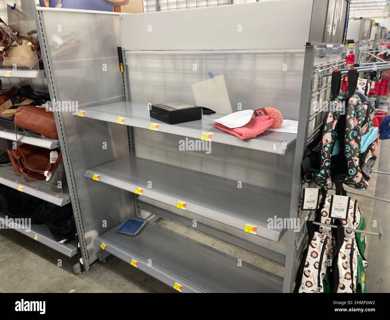 Walmart supercenter interior hi-res stock photography and images - Alamy